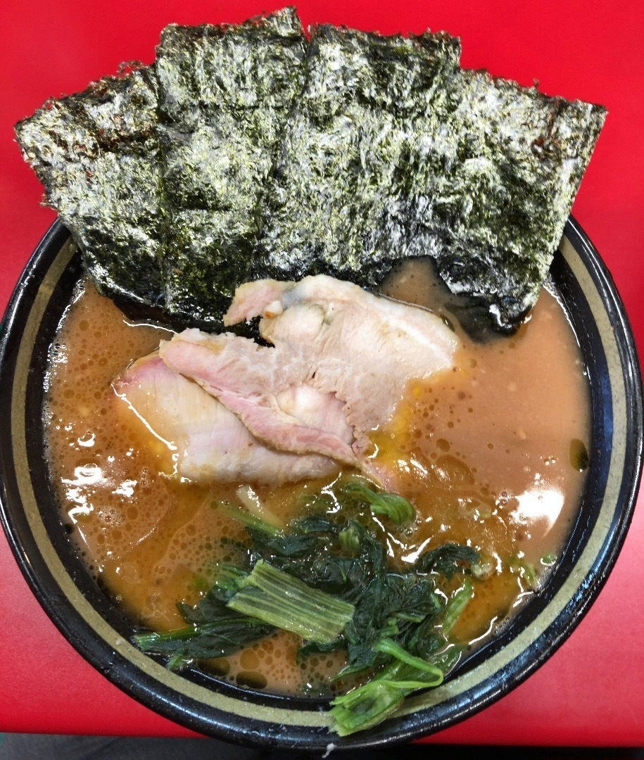 家系の美味さ〜52杯目IEKEI_TOKYO 王道家直系: 工藤ハジメの墓石（はかいし）はラーメンどんぶりにしてくれ！