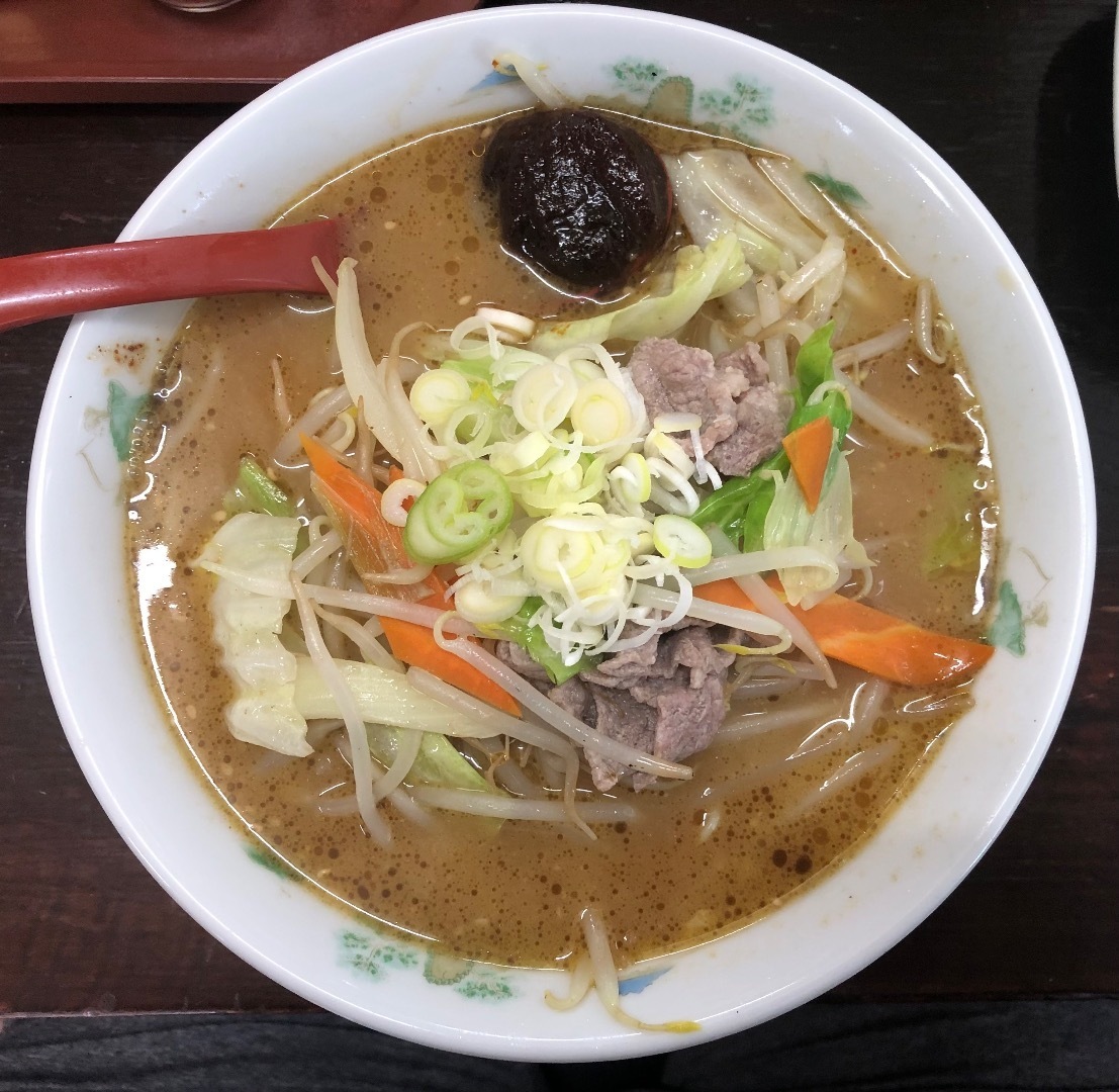 安定した家庭的なおいしさ〜147杯目らーめんくまちゃん: 工藤ハジメの墓石（はかいし）はラーメンどんぶりにしてくれ！