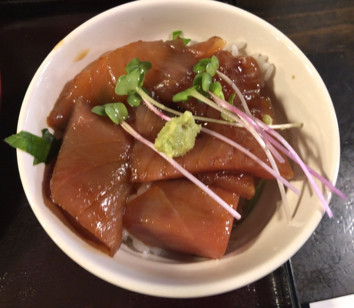 食後すぐ再来訪したくなった〜144杯目十和田はつ花 蕎麦＆ワイン: 工藤ハジメの墓石（はかいし）はラーメンどんぶりにしてくれ！