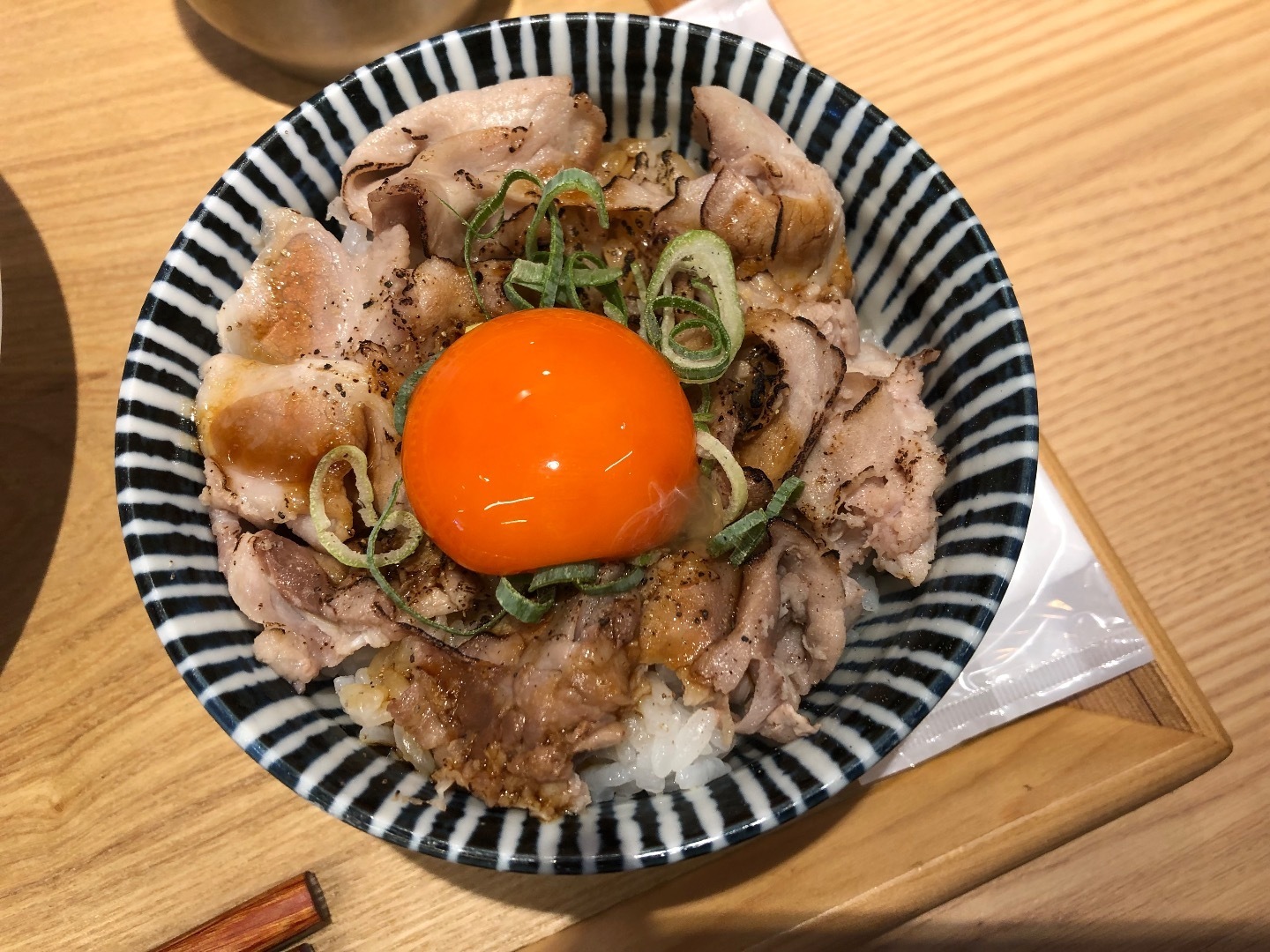 クオリティー高い正統派鶏白湯〜177杯目つけ麺 鶏そば 鯔背ヤ: 工藤ハジメの墓石（はかいし）はラーメンどんぶりにしてくれ！